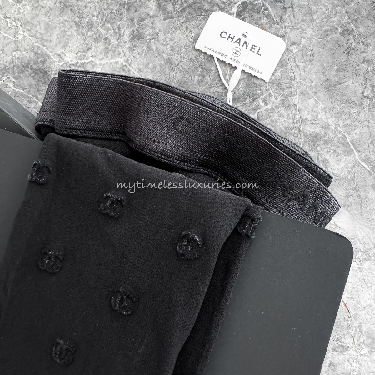 CHANEL Runway CC Tights M *New - Timeless Luxuries
