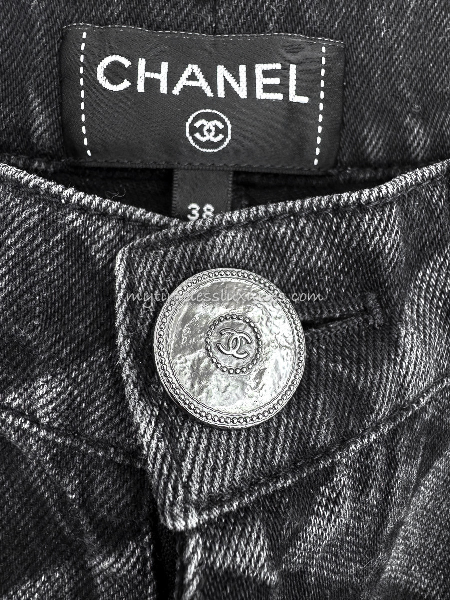 CHANEL 22B Quilt Pattern Jeans 38 - Timeless Luxuries
