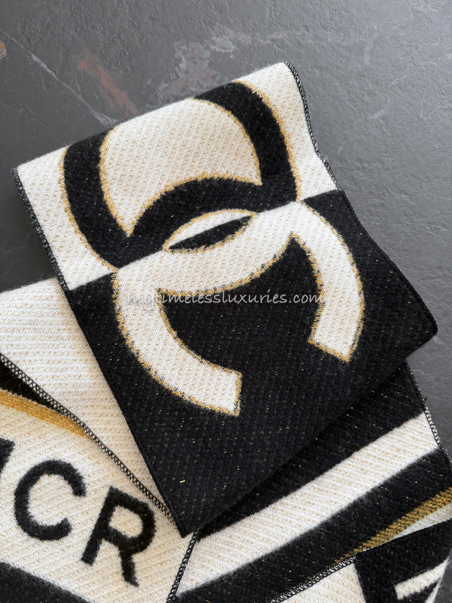 CHANEL 24A VIP Exclusive Metiers d'Art MCR Camélia Scarf - Timeless ...