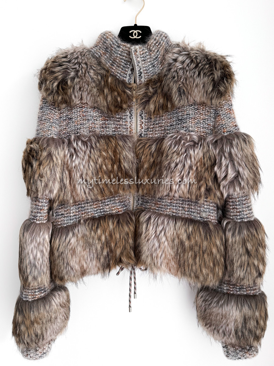 CHANEL 18K Tweed & Faux Fur Jacket 34 FR - Timeless Luxuries
