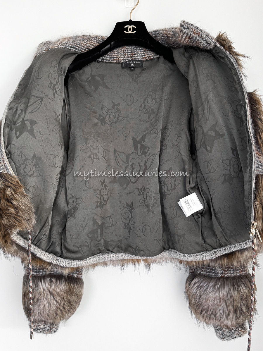 CHANEL 18K Tweed & Faux Fur Jacket 34 FR - Timeless Luxuries