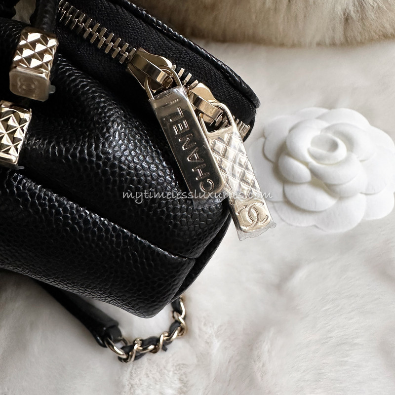 CHANEL 22B Mini Bucket Bag with Chain *New - Timeless Luxuries