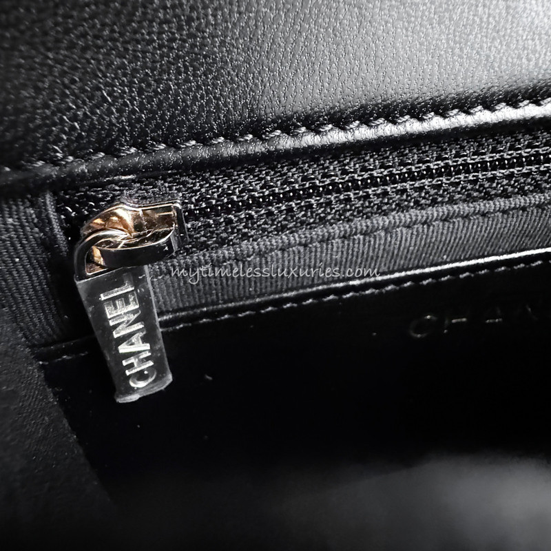 CHANEL 23P Mini Flap CC Heart Chain - Timeless Luxuries