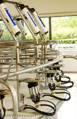 Waikato 320 Cow Milking Unit with shutoff - Claw only - Hamby Dairy Supply