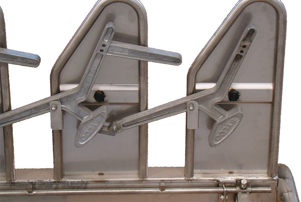 Single 6 Basic Parlor Stanchions for Goat or Sheep - Hamby Dairy Supply