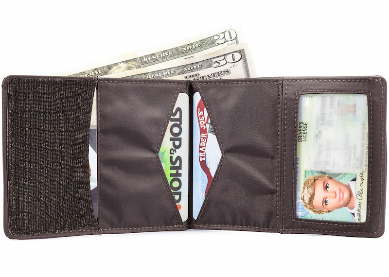 Super Stretch Skinny Bifold Wallet w/horizontal pockets