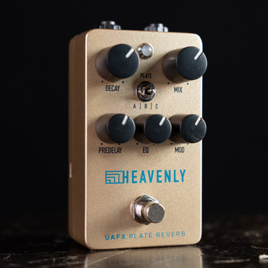 Universal Audio Heavenly Plate Reverb Pedal