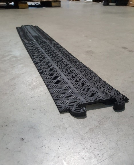 Floor/Wall Cable Bridge lockable 1 metre long sections - OOScare Ergonomics