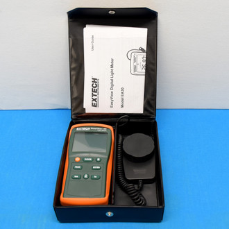 Extech EasyView 30 Wide Range Light Meter, EA30 With Manual & Carrying Case - SmartBuysOnly.com