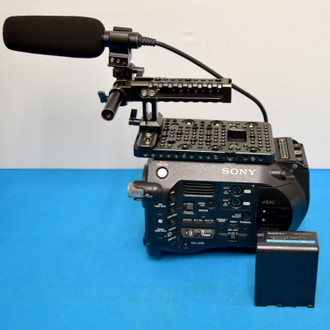 Sony FS7 XDCAM PXW-FS7 Cinema Camera w/ Top Handle, Battery And Side ...