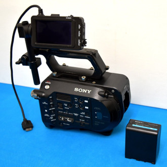 Sony FS7 XDCAM PXW-FS7 Cinema Camera with Top Handle, Monitor and more ...