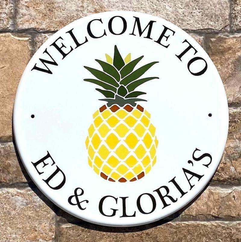 Pineapple Address Sign: House Plaques for a Tropical Touch