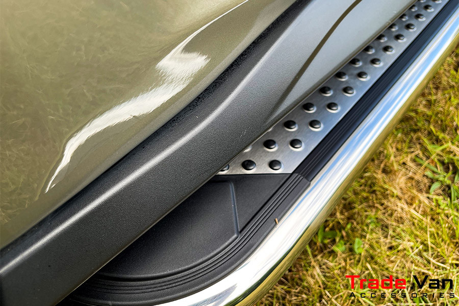 Phantom V2 Side Steps | Ford Kuga 2019+ | Silver