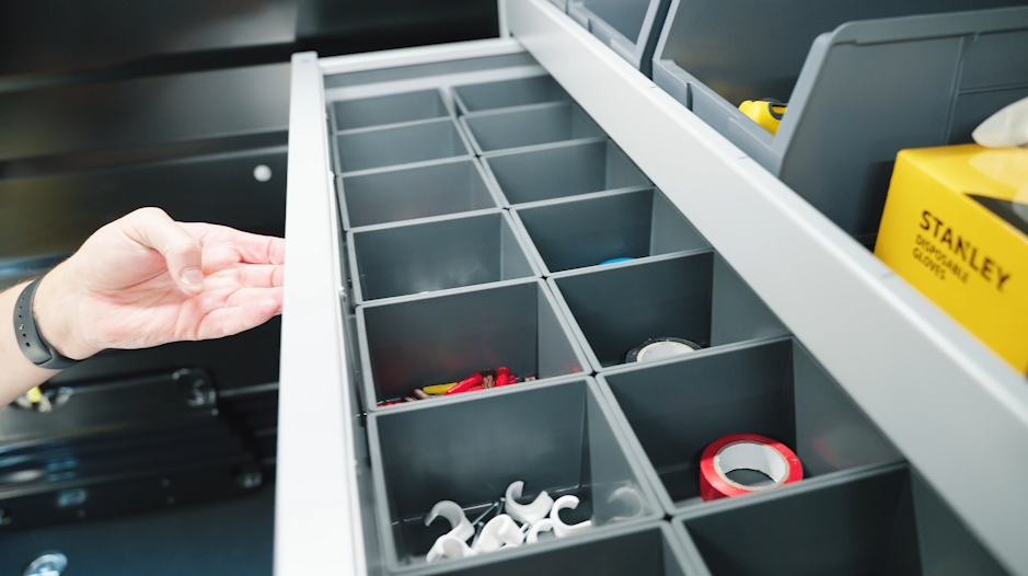 Ford Transit Connect 2024- L1H1 - Gold Trade Van Racking Package ...