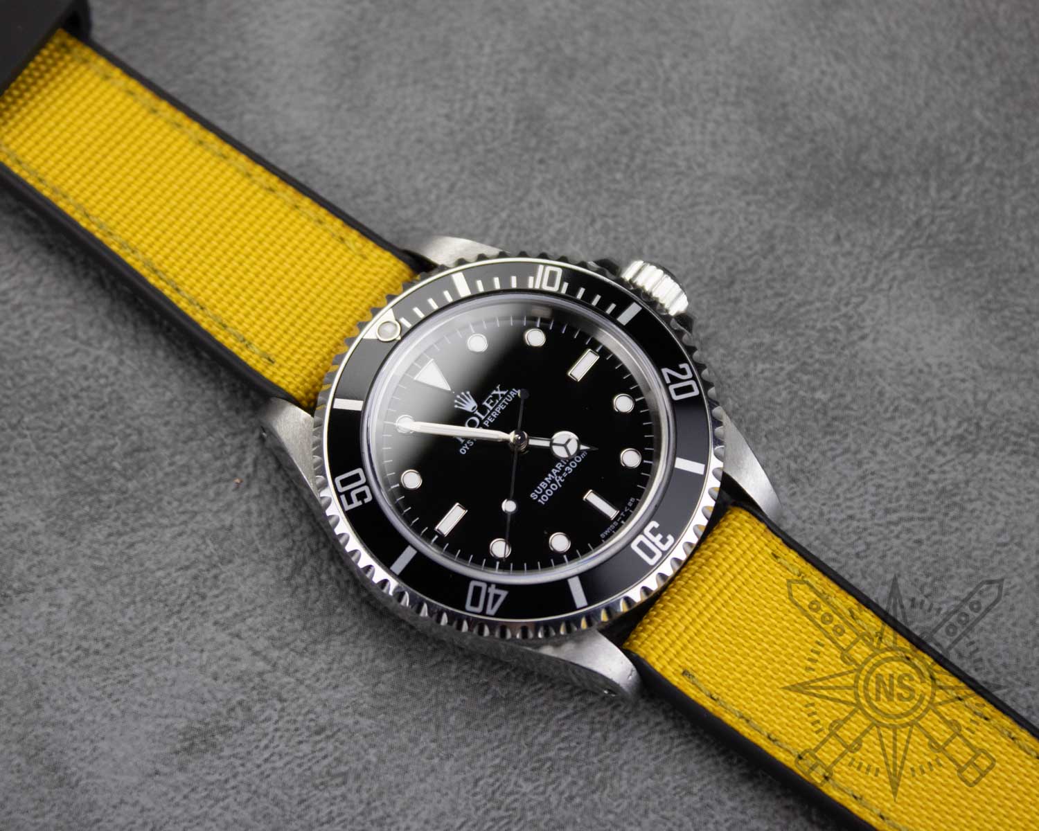 Discover the Best Sailcloth Watch Strap for Adventure Enthusiasts - CNS ...