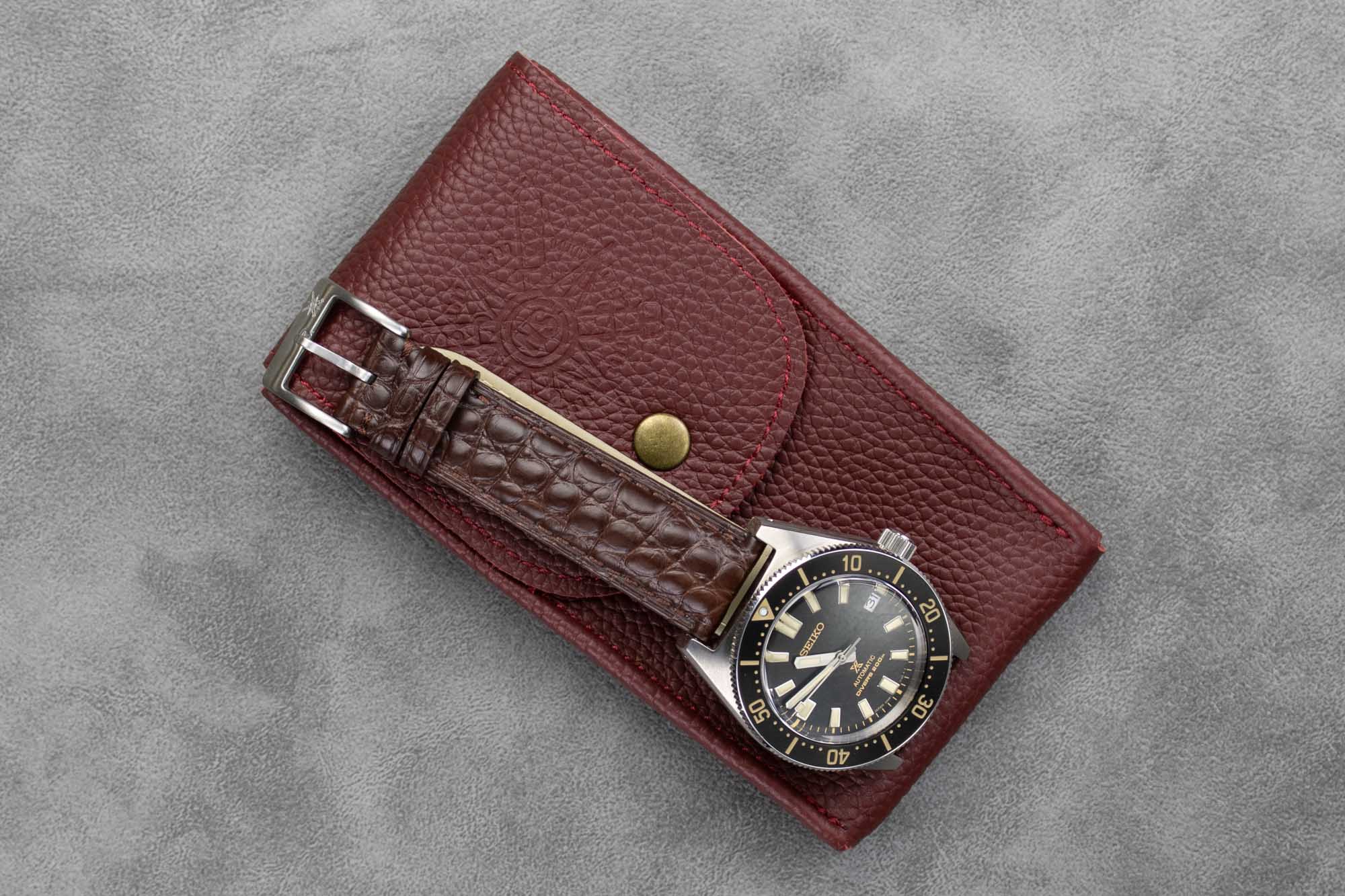 Find the Perfect Watch Pouch: Your Guide to Style & Protection - CNS ...
