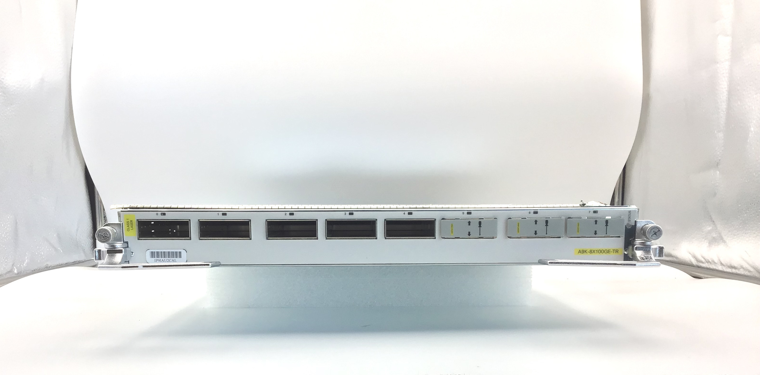 Cisco 8102-64H-O 64x100GbE QSFP28 Router with SONiC 8100 2 RU Chassis