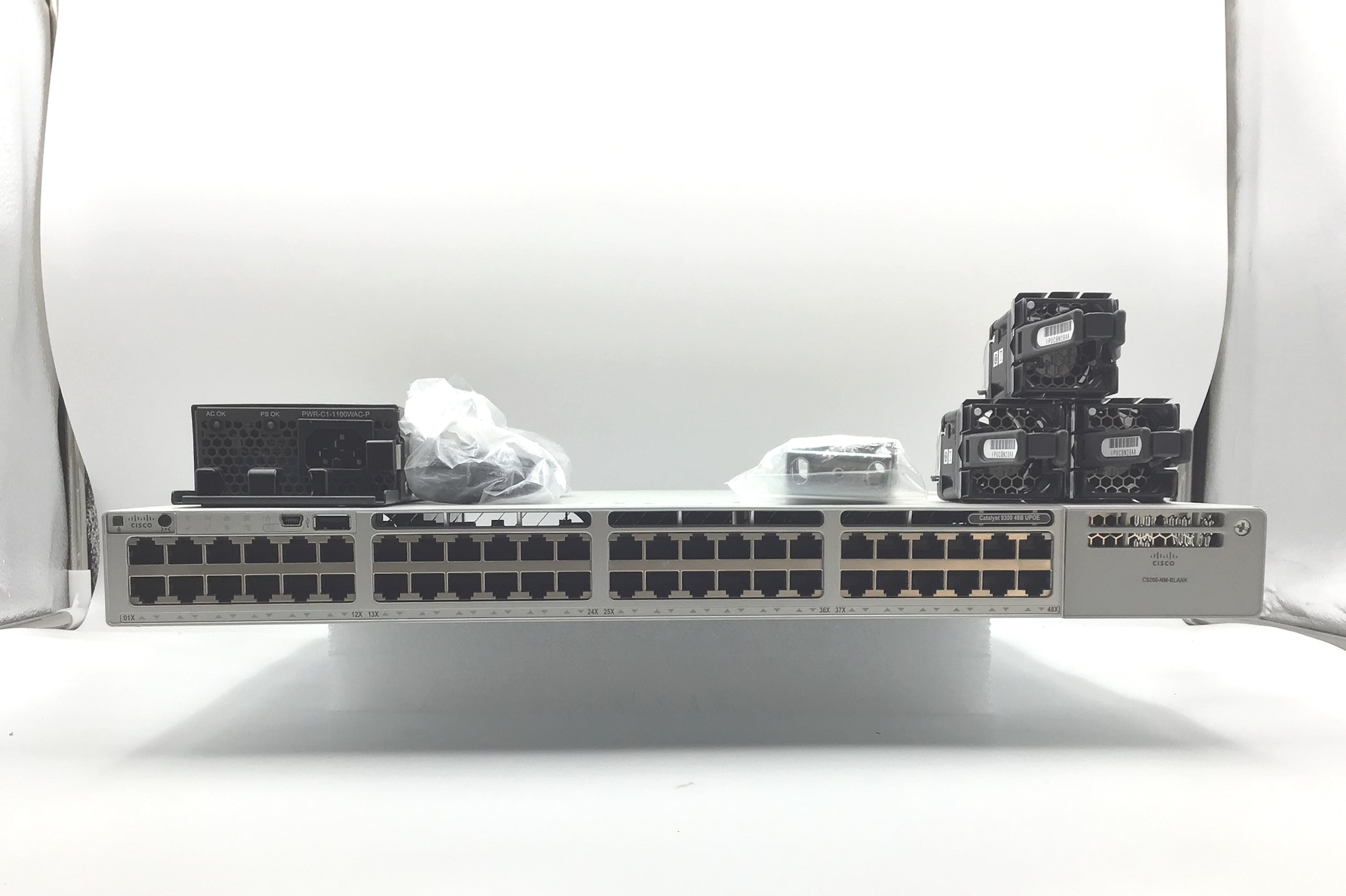 Cisco C9300X-24HX-E Catalyst 9300X 24x 10GB UPoE+ RJ45 1x Exp Mod Slot ...