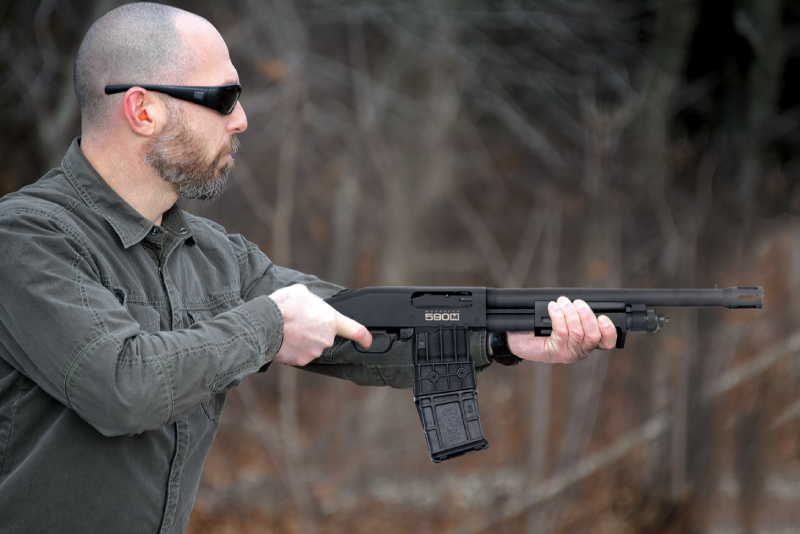 Mossberg Introduces 590M Standoff & 500 Slugster Pump Shotgun Series ...