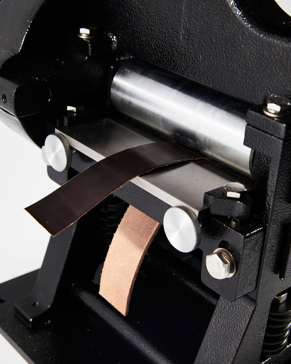BG Hand Crank Leather Splitter & Skiving Machine - Buckleguy.com