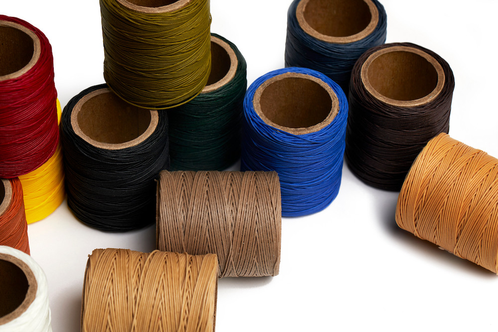 Maine Thread, Braided Waxed Cord, 70 yard spool, Ivory - Buckleguy.com