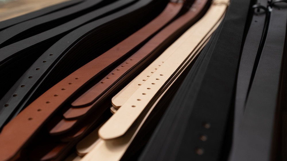 Wickett & Craig Finished Leather Belt, English Bridle, Tan - Buckleguy.com