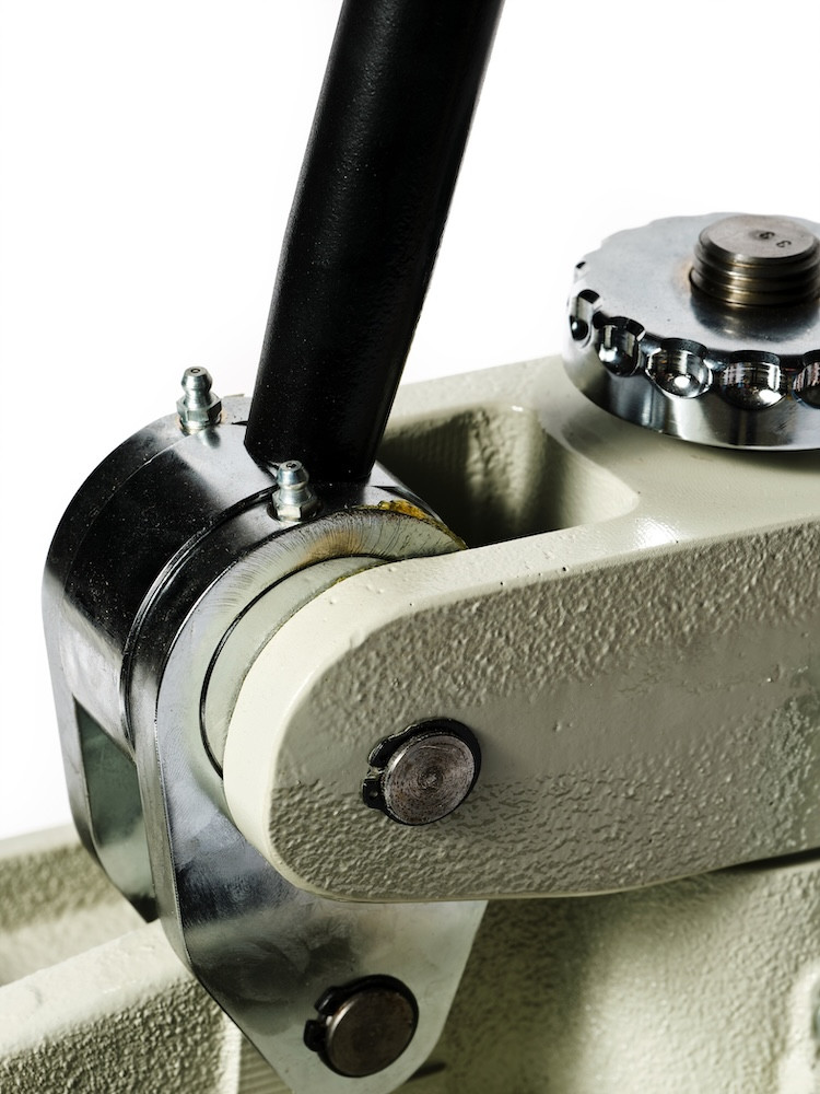 BG Manual Clicker Press w/ Swing Head, Gray, 4-Ton - Buckleguy.com