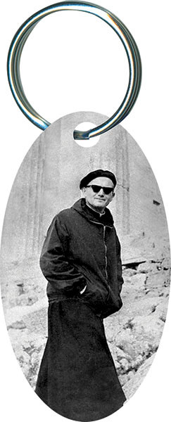 Pope on a Mission (JPII) Oval Keychain - Catholic to the Max - Online ...