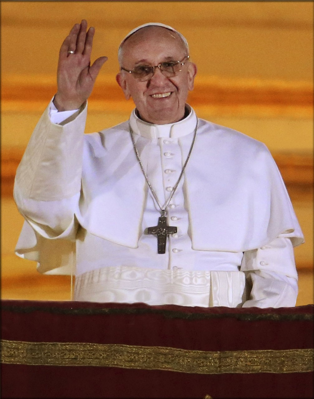 Pope Francis Arrives on Balcony Print - Catholic to the Max - Online ...
