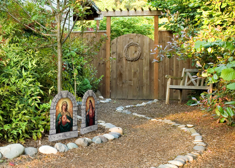 Immaculate Heart Outdoor Garden Shrine