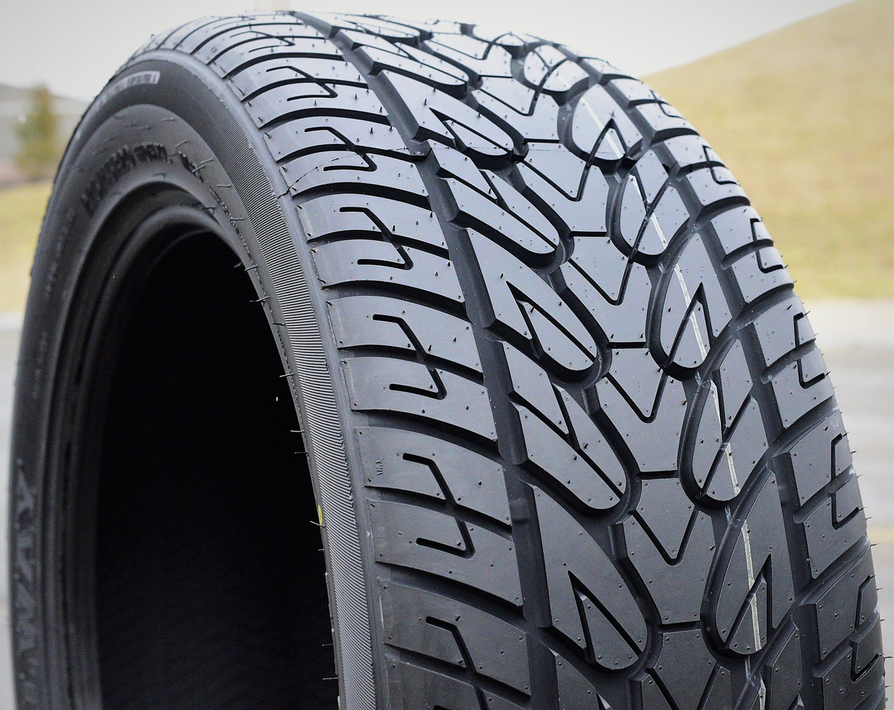 Fullway HS266 275/55R20 117H XL AS A/S All Season Performance Tire