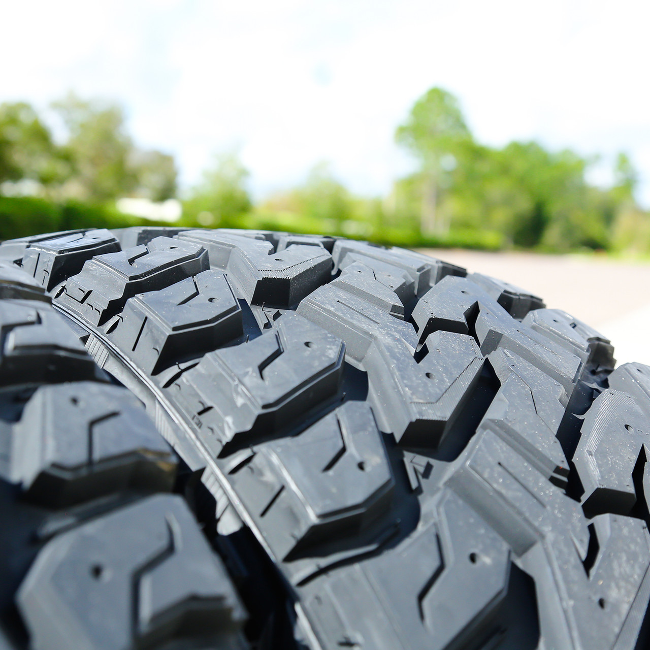 Predator New Mutant X-RT LT 33X13.50R20 120Q F (12 Ply)