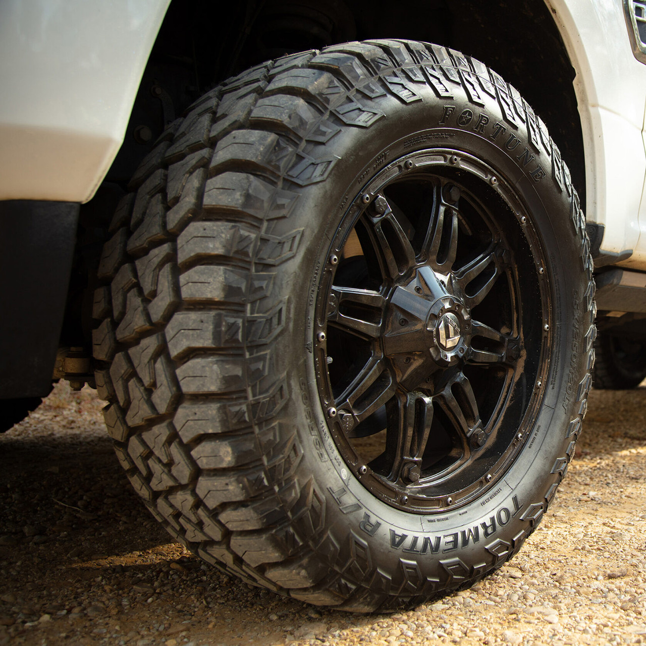 Fortune Tormenta R/T FSR309 (3 Ply Sidewall) LT 35X12.50R20 125Q F (12 Ply)
