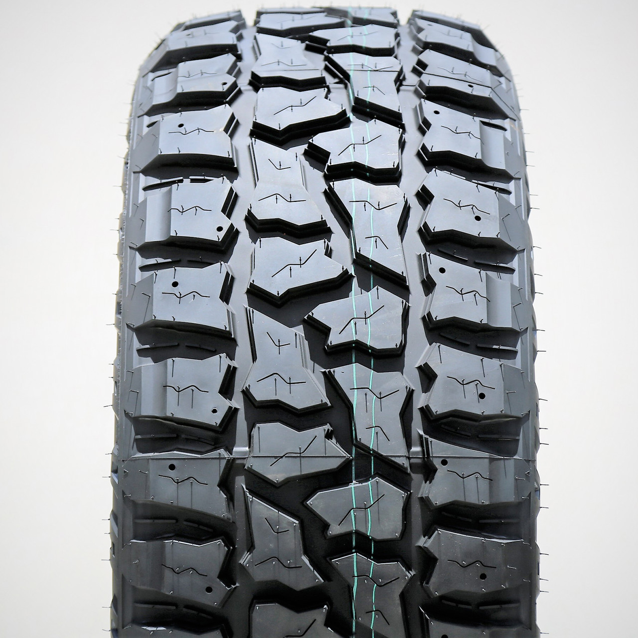 Maxtrek Ditto RX LT 305/70R16 118/115Q D (8 Ply) RT R/T Rugged Terrain Tire