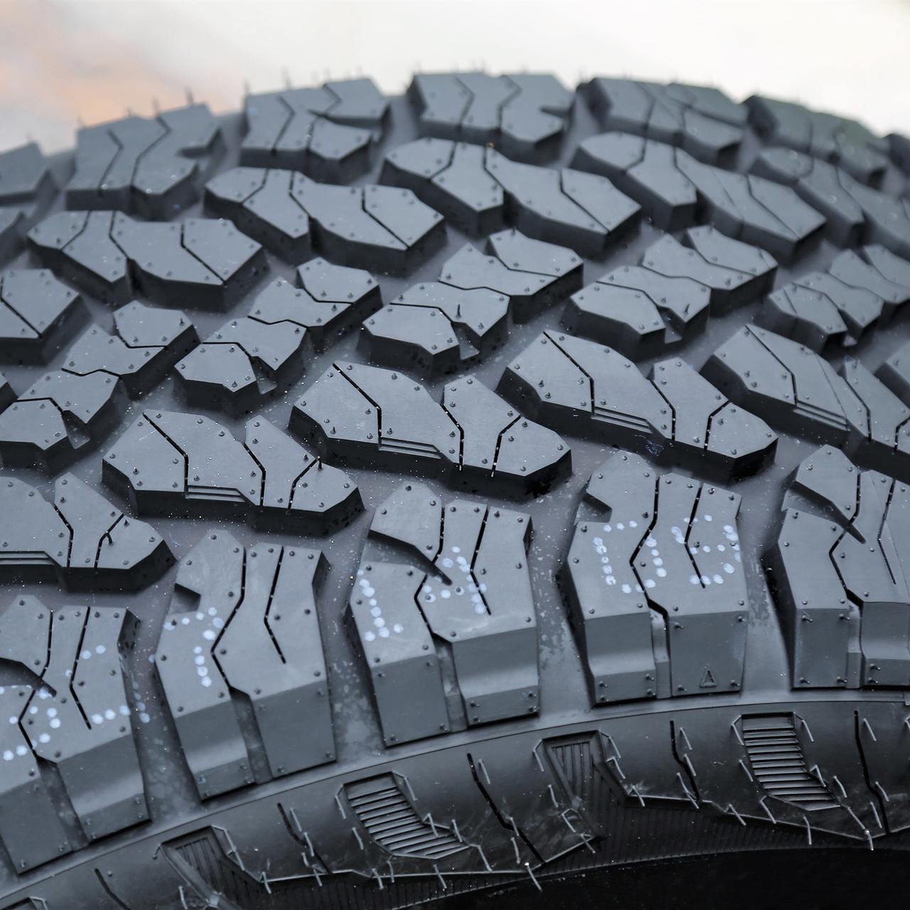 Lancaster LS-37 A/T LT 275/70R18 125/122R E (10 Ply) AT All Terrain Tire