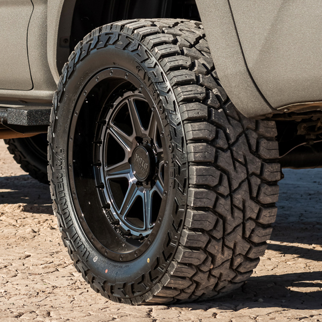 Venom Power Trail Hunter R/T LT 265/70R17 123/120Q E (10 Ply) (Studdable)