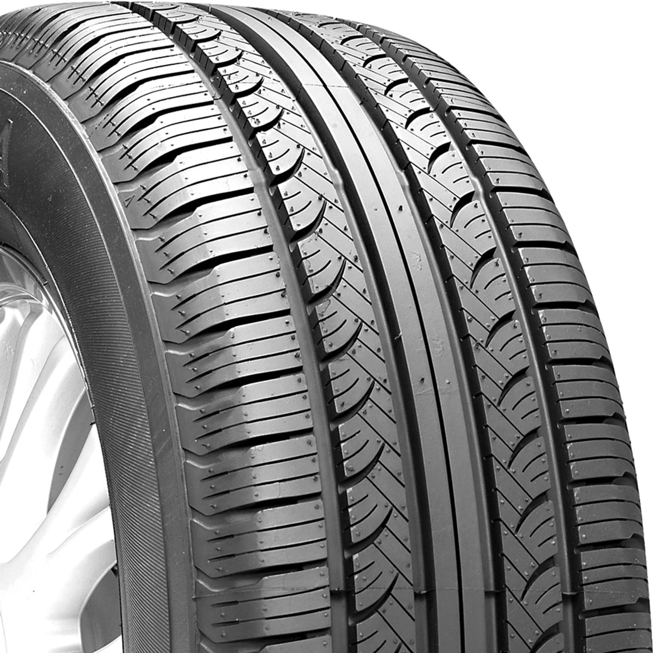Yokohama AVID Touring-S 235/65R16 103T AS A/S All Season Tire