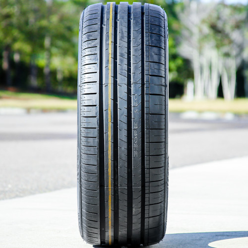 Armstrong Blu-Trac HP 245/40R17 95W XL AS A/S All Season Tire
