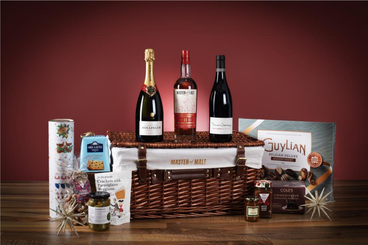 The Ultimate Christmas Hamper 220cl | Master Of Malt