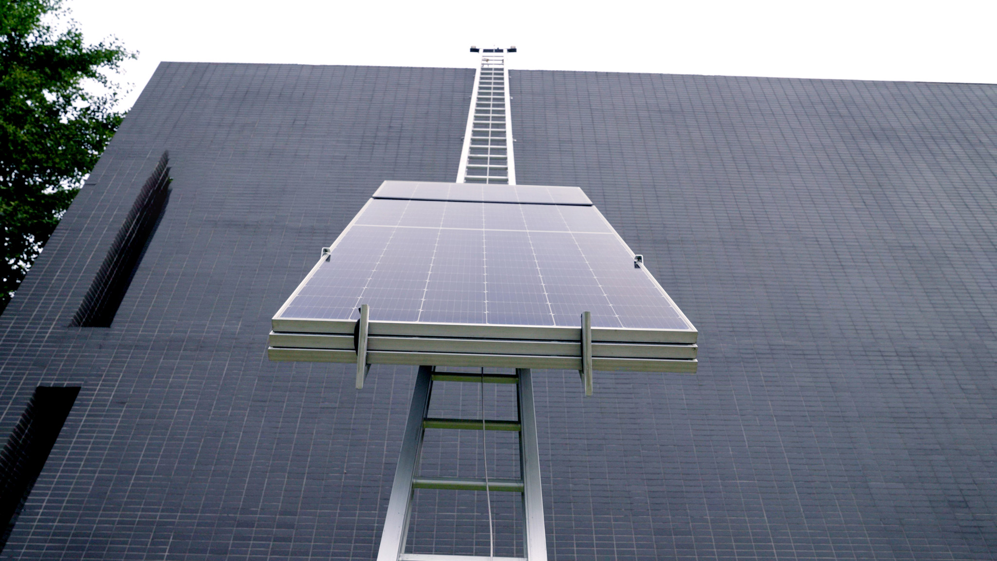 3S Solar Panel Hoist (Battery Powered)