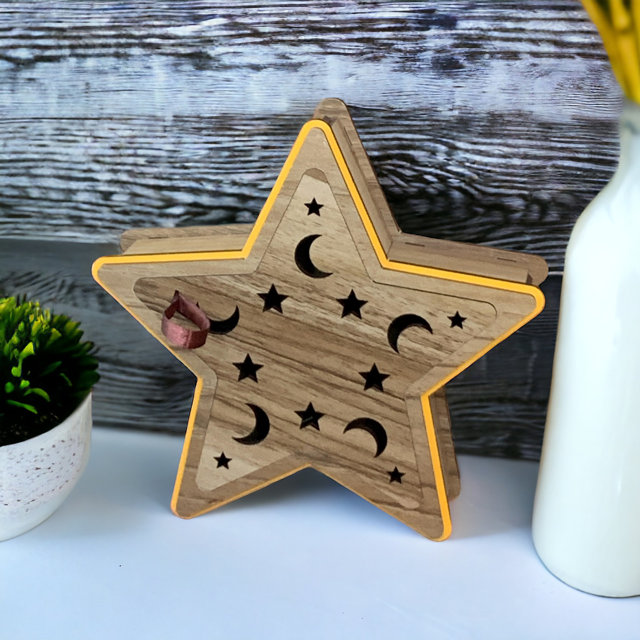 Haghe layla box ,Star-Shaped Wooden Box and Table Décor