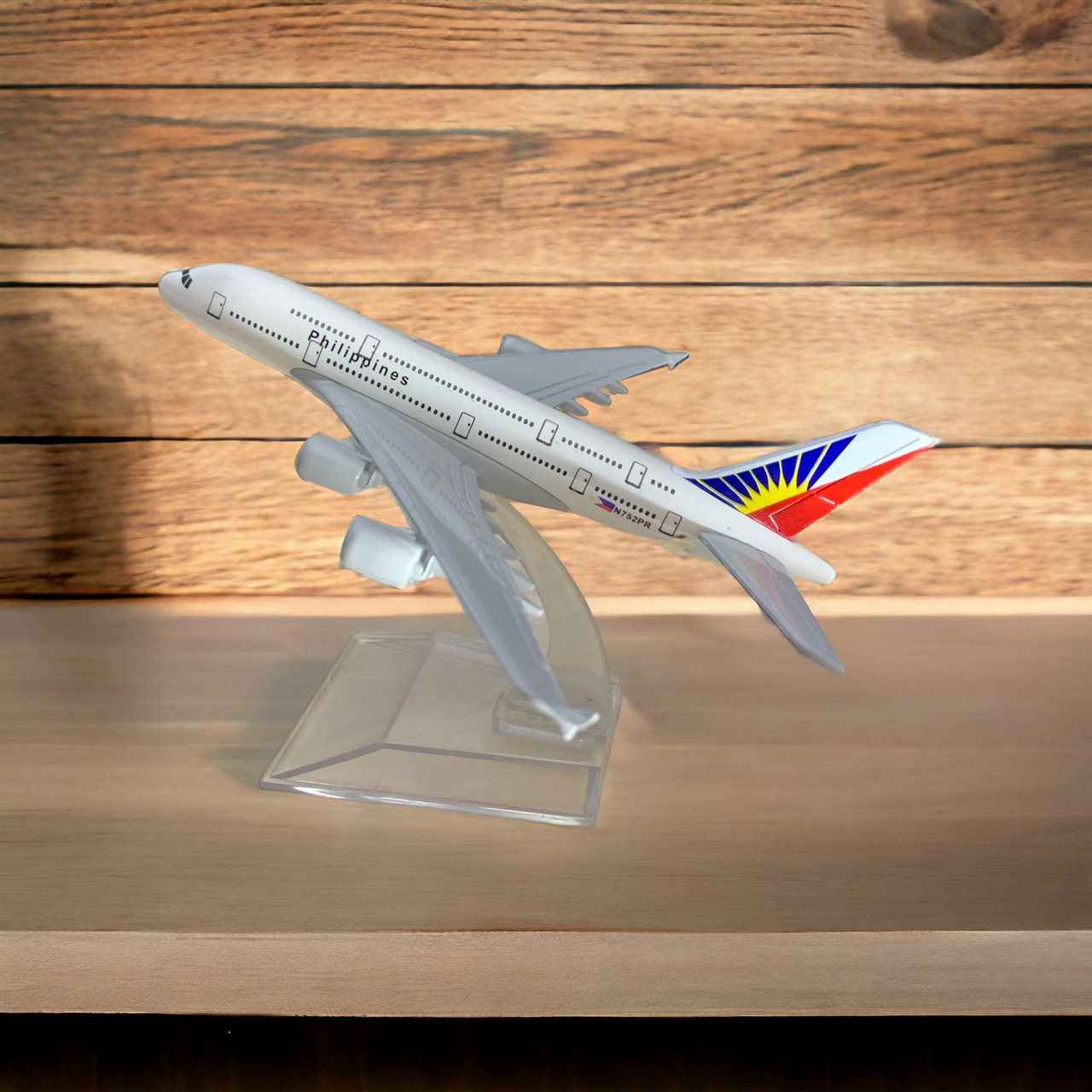 Philippines Airlines Model 16 cm , Aviation Collectible