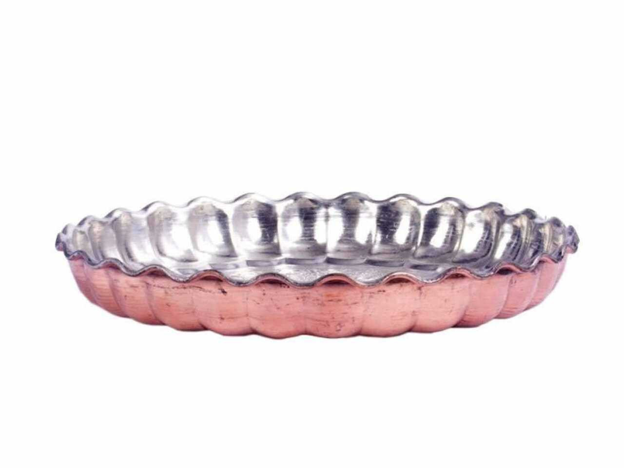 "Handcrafted Copper Tray 23cm | Elegant Hammered Design