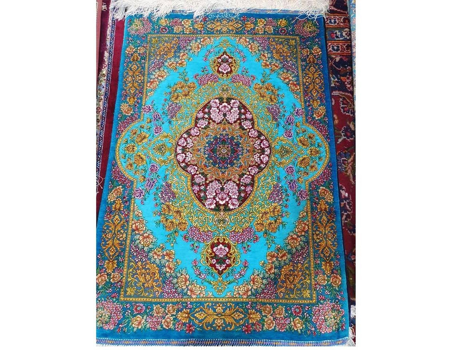 kashmiri carpet Beautiful Kashmiri Carpet , Handmade Pure