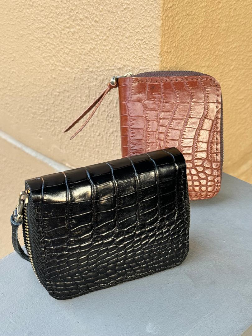 The Timeless Beauty of Camel Leather Products and Handicrafts ...