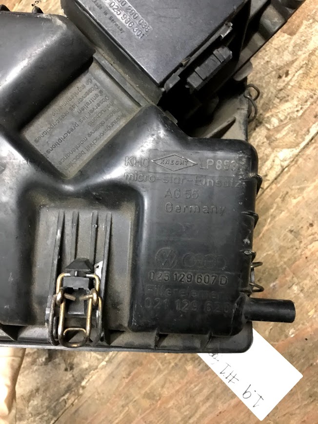 OEM Vanagon 1.9L Air Filter Intake Box & Air Flow Meter - Small Car ...