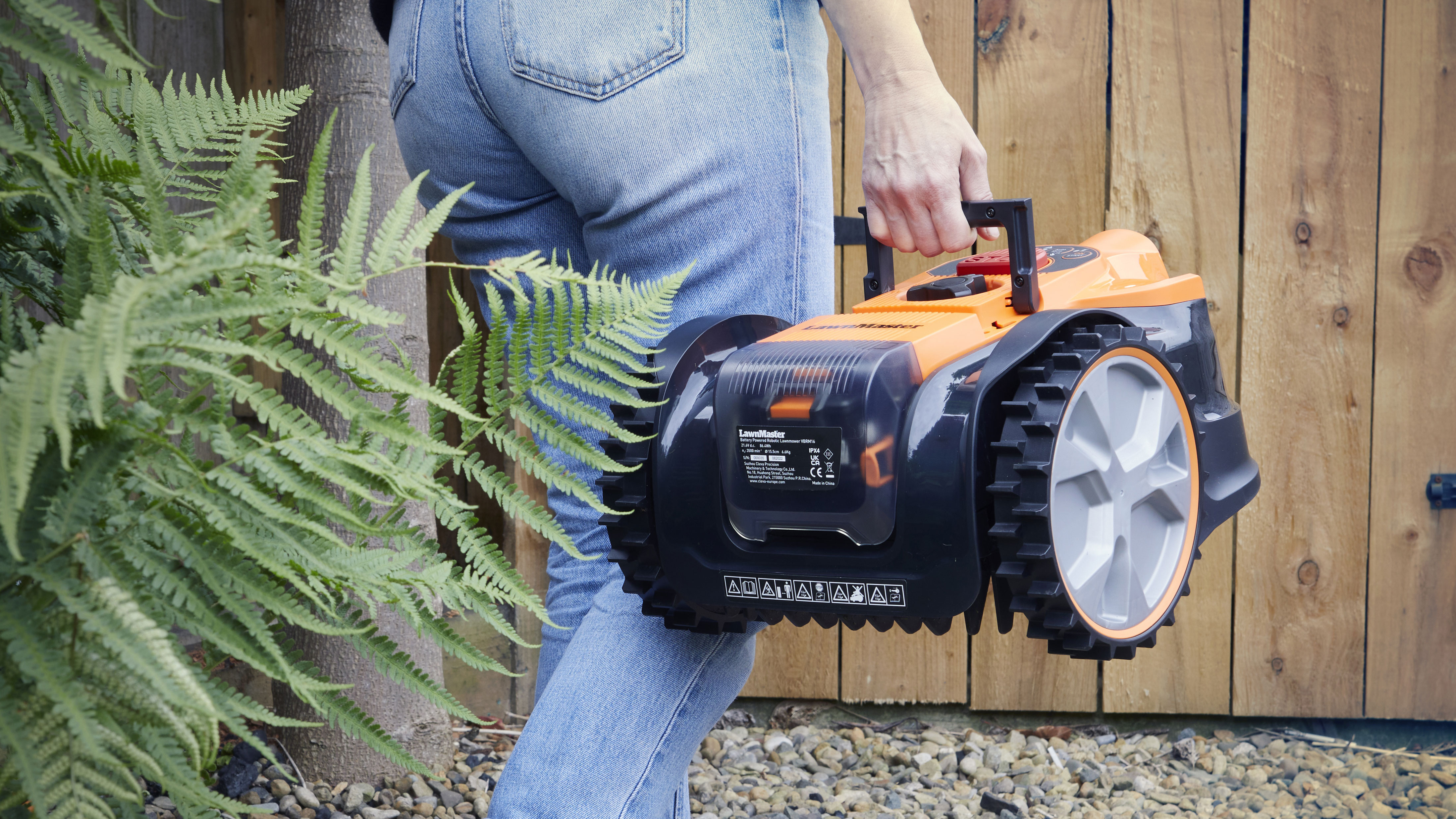5 Signs You're Ready for a LawnMaster® OcuMow™ Robot Mower - LawnMaster