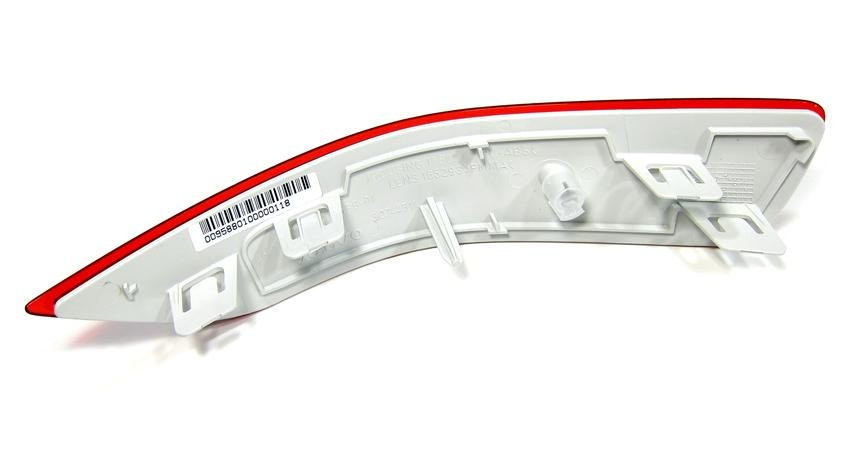 Volvo XC70 Rear Bumper Reflector (2008-2016) | Voluparts