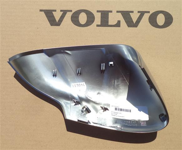 Volvo C30 T5 R-Design Chrome Mirror Cover | 2008-2013