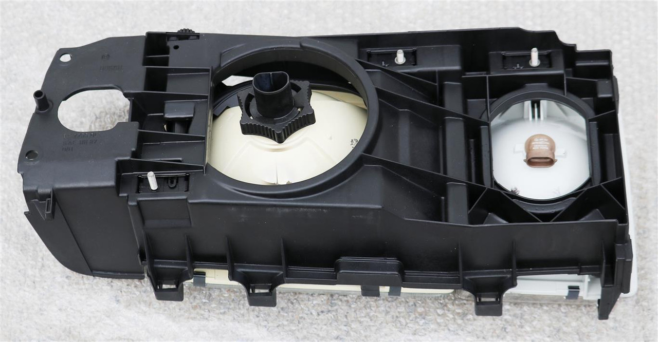 Volvo 940 Driver Side Headlight Assembly (With Foglight)